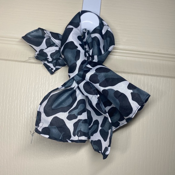 Oriental Trading Company | Accessories | 4 Items 25 Oriental Trading Co ...